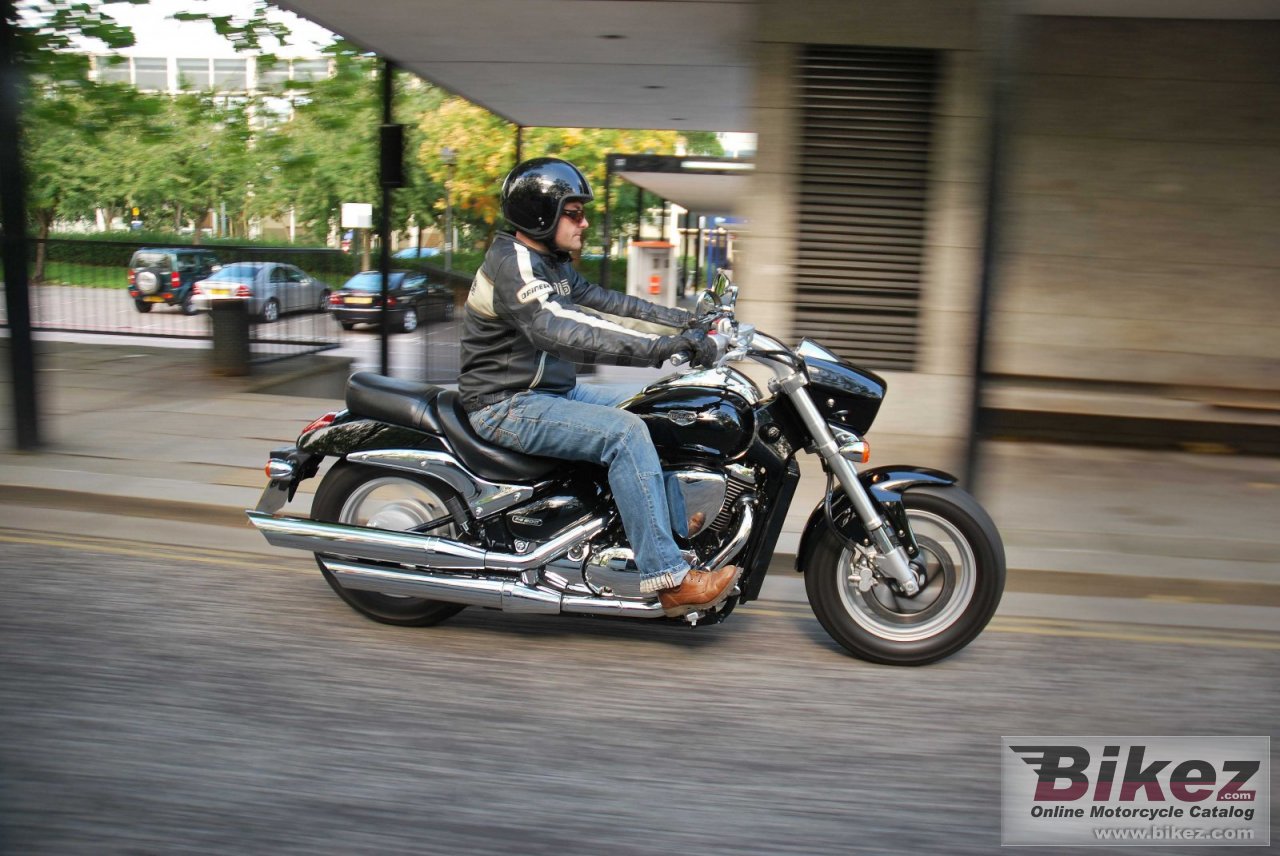 Suzuki Intruder M800 poster Suzuki Intruder M800 poster